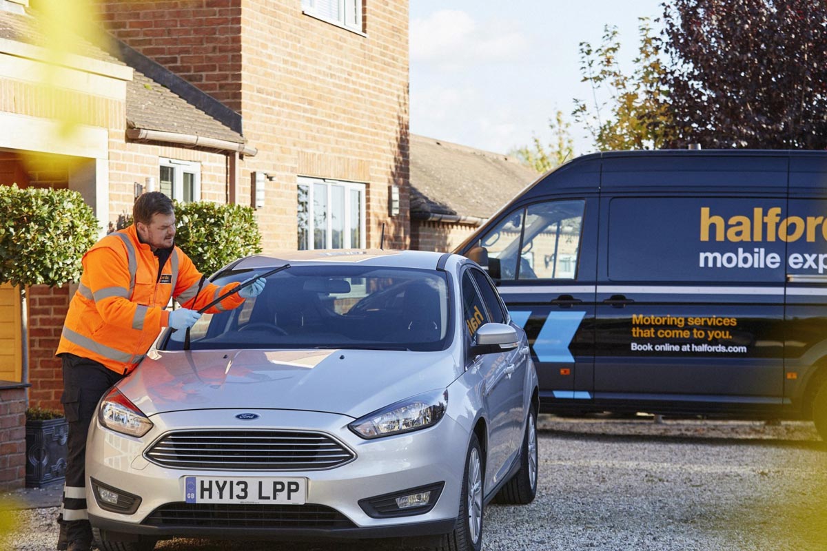 Halfords launches driver safety initiative with Webfleet | Facts
