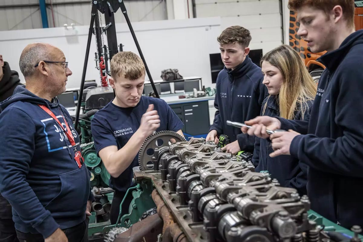Volvo Trucks Apprentice Training Centre opens its doors | Facts