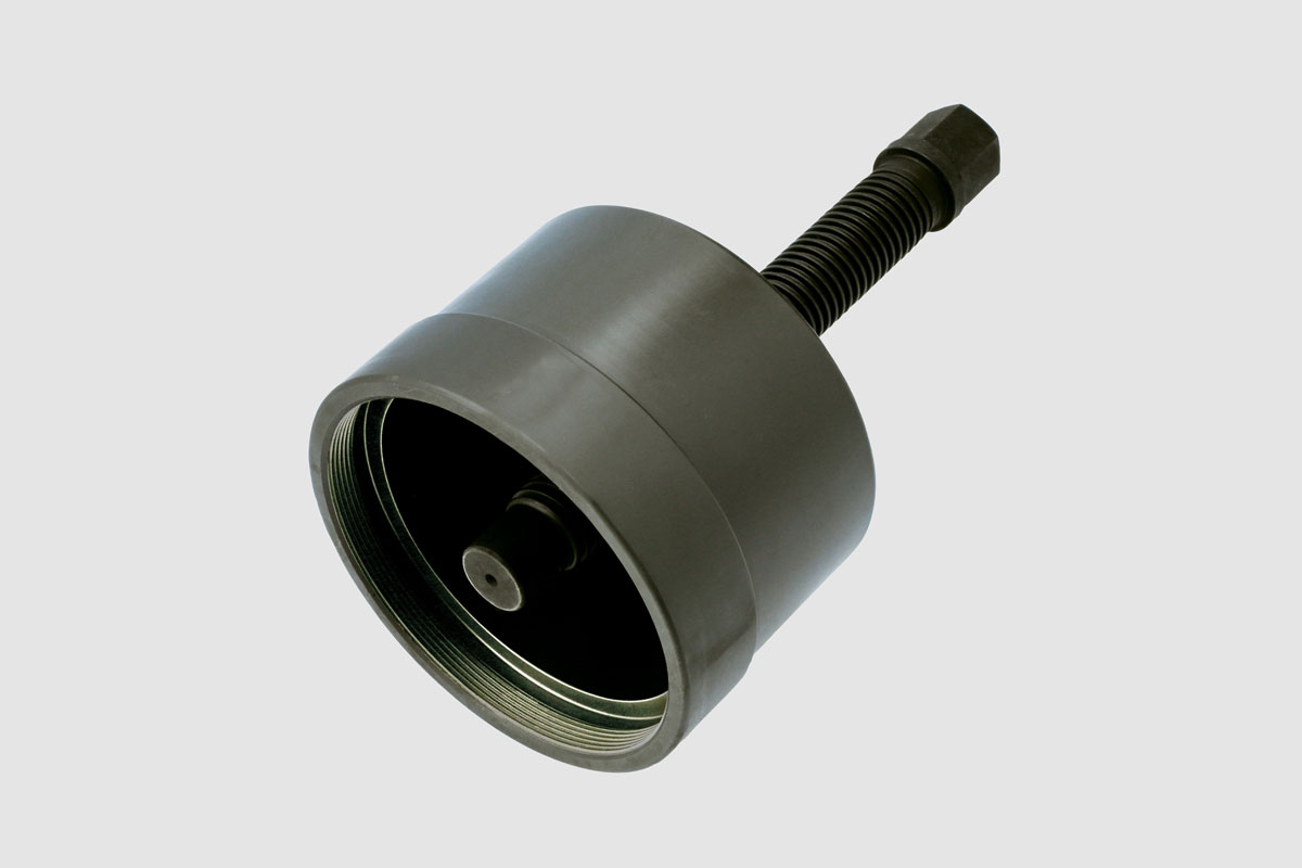 New HGV tools from Laser — BPW hub pullers