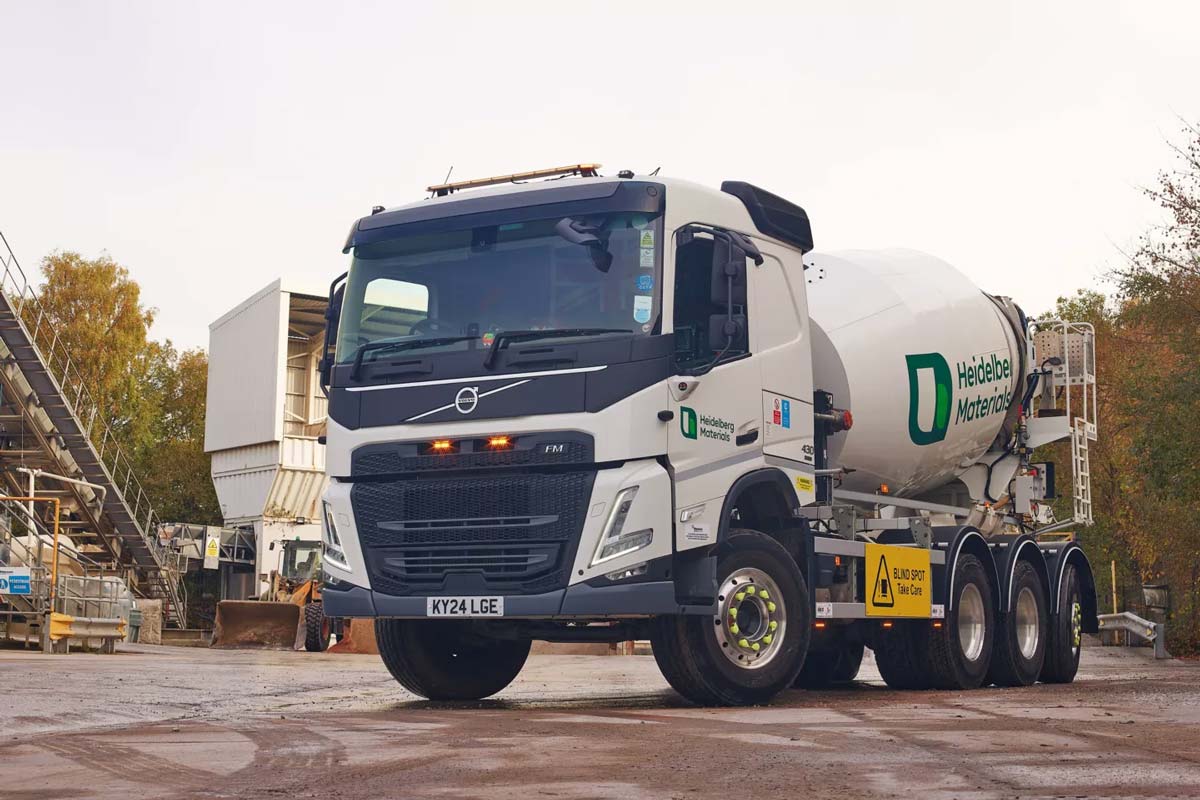 Volvo delivers 52 new FM Tridem Mixers | Facts