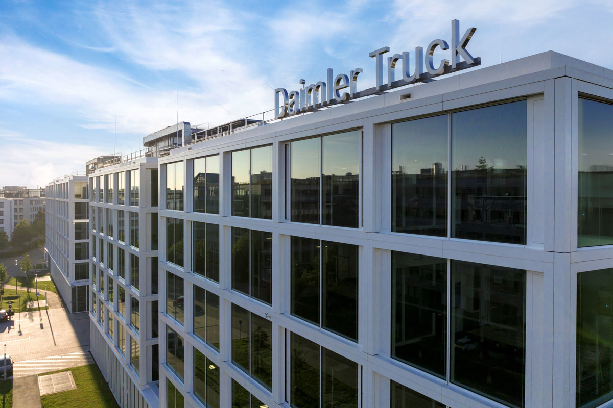 Daimler Announce Truck unit sales in Q2 | Facts